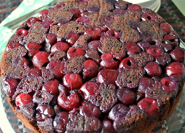 Fordított meggyes torta | Receptváros